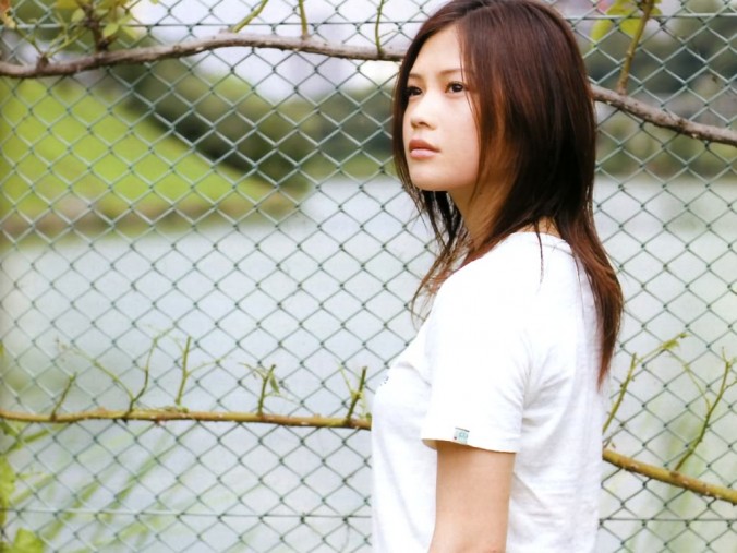 YUI - japanese singer - Japanese Sirens